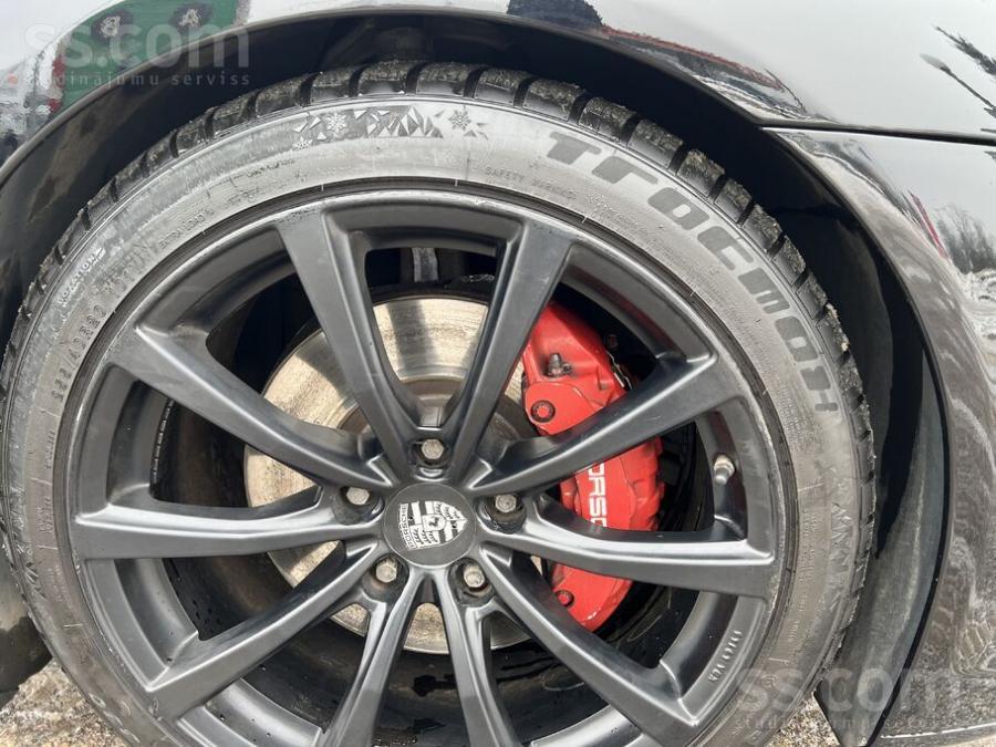 Melns Porsche Panamera 2010 Jelgava, ar dzinēja tilpumu 4.80 L un nobraukumu 252 tūkst. km par 17000 €, foto 14 vietnē AUTOMOTO.COM.LV