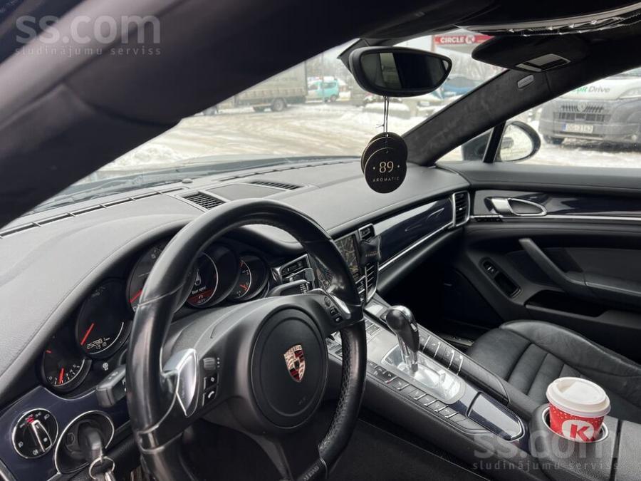 Melns Porsche Panamera 2010 Jelgava, ar dzinēja tilpumu 4.80 L un nobraukumu 252 tūkst. km par 17000 €, foto 16 vietnē AUTOMOTO.COM.LV