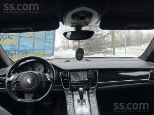 Melns Porsche Panamera 2010 Jelgava, ar dzinēja tilpumu 4.80 L un nobraukumu 252 tūkst. km par 17000 €, foto 18 vietnē AUTOMOTO.COM.LV