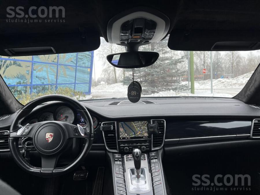 Melns Porsche Panamera 2010 Jelgava, ar dzinēja tilpumu 4.80 L un nobraukumu 252 tūkst. km par 17000 €, foto 18 vietnē AUTOMOTO.COM.LV