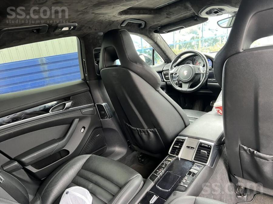 Melns Porsche Panamera 2010 Jelgava, ar dzinēja tilpumu 4.80 L un nobraukumu 252 tūkst. km par 17000 €, foto 23 vietnē AUTOMOTO.COM.LV