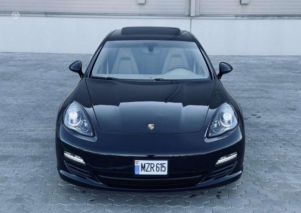 Melns Porsche Panamera 2011 Kauņa, ar dzinēja tilpumu 3.60 L un nobraukumu 210 tūkst. km par 14950 €, foto 10 vietnē AUTOMOTO.COM.LV