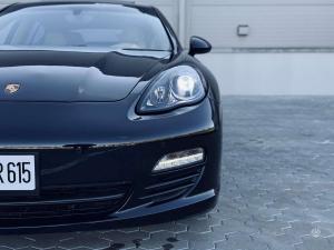 Melns Porsche Panamera 2011 Kauņa, ar dzinēja tilpumu 3.60 L un nobraukumu 210 tūkst. km par 14950 €, foto 39 vietnē AUTOMOTO.COM.LV