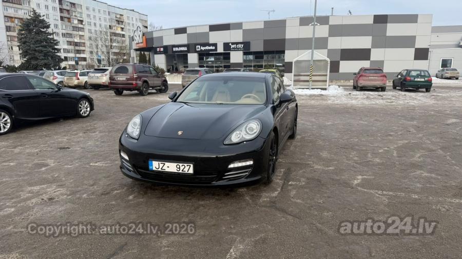 Black Porsche Panamera 2011 in Riga, with an engine capacity of 3.60 L and mileage of 182 thousand km for 16000 €, photo 1 on AUTOMOTO.COM.LV