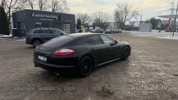 Melns Porsche Panamera 2011 Rīga, ar dzinēja tilpumu 3.60 L un nobraukumu 182 tūkst. km par 16000 €, foto 4 vietnē AUTOMOTO.COM.LV