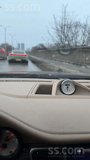 Melns Porsche Panamera 2011 Rīga, ar dzinēja tilpumu 3.60 L un nobraukumu 185 tūkst. km par 15500 €, foto 9 vietnē AUTOMOTO.COM.LV