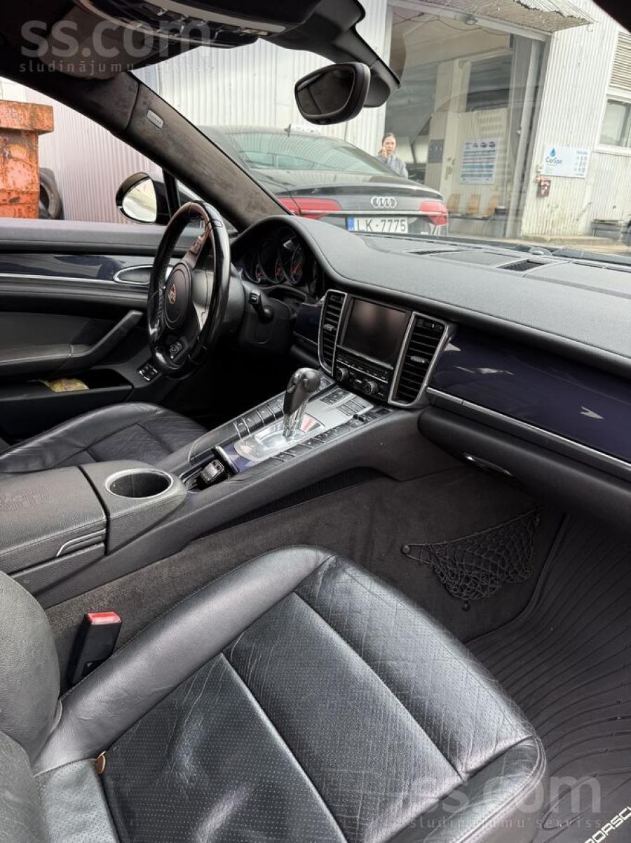 Melns Porsche Panamera 2011 Daugavpils, ar dzinēja tilpumu 3.60 L un nobraukumu 210 tūkst. km par 15000 €, foto 3 vietnē AUTOMOTO.COM.LV