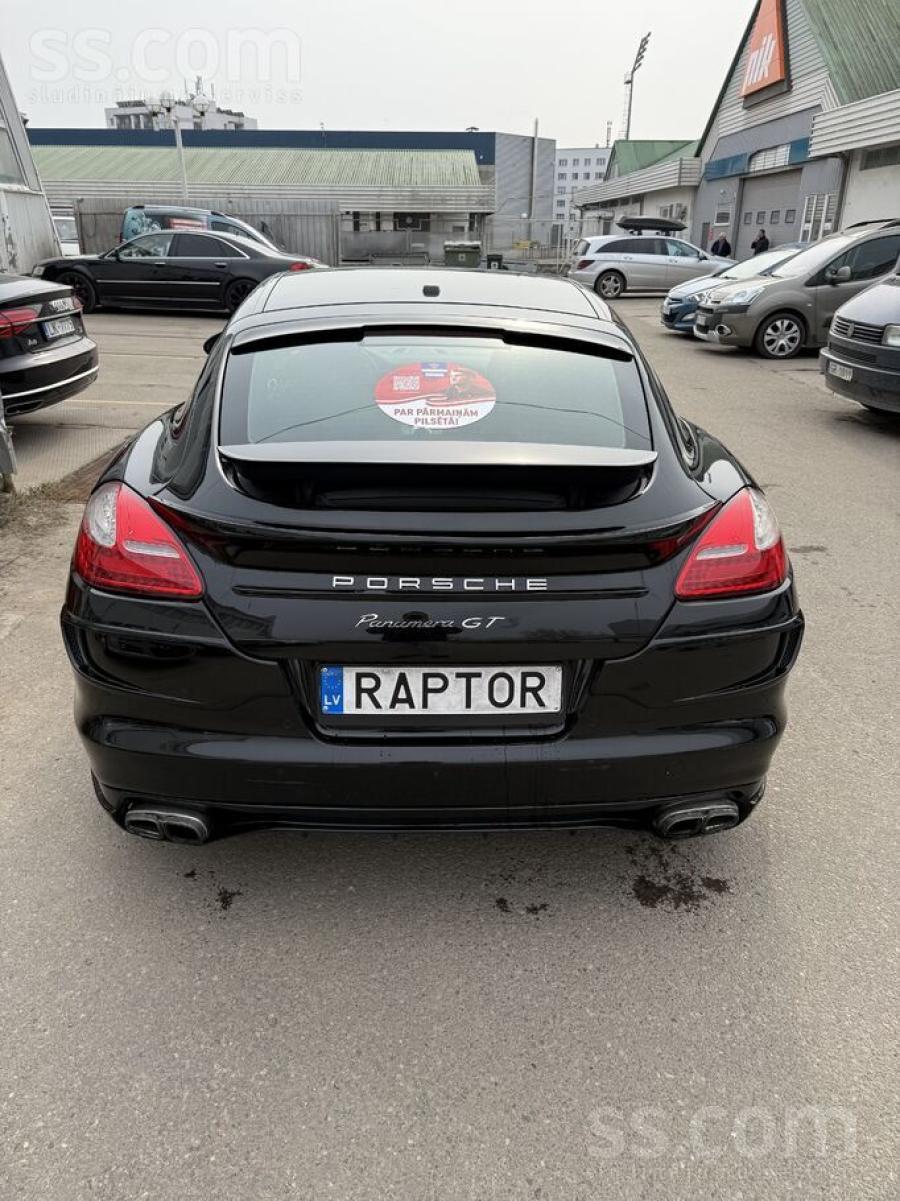 Melns Porsche Panamera 2011 Daugavpils, ar dzinēja tilpumu 3.60 L un nobraukumu 210 tūkst. km par 15000 €, foto 4 vietnē AUTOMOTO.COM.LV