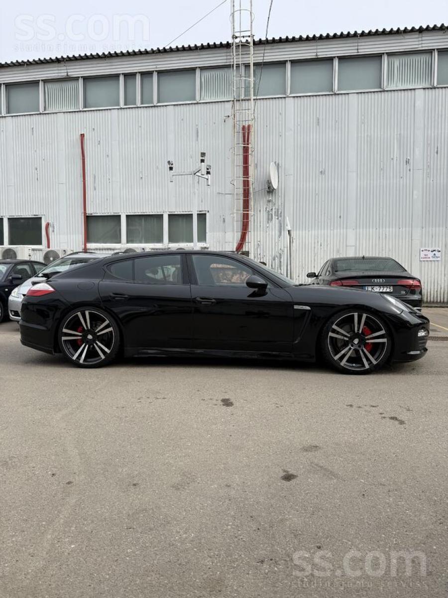Melns Porsche Panamera 2011 Daugavpils, ar dzinēja tilpumu 3.60 L un nobraukumu 210 tūkst. km par 15000 €, foto 6 vietnē AUTOMOTO.COM.LV