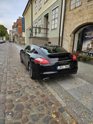 Melns Porsche Panamera 2012 Klaipėda, ar dzinēja tilpumu 4.81 L un nobraukumu 94 tūkst. km par 30400 €, foto 4 vietnē AUTOMOTO.COM.LV