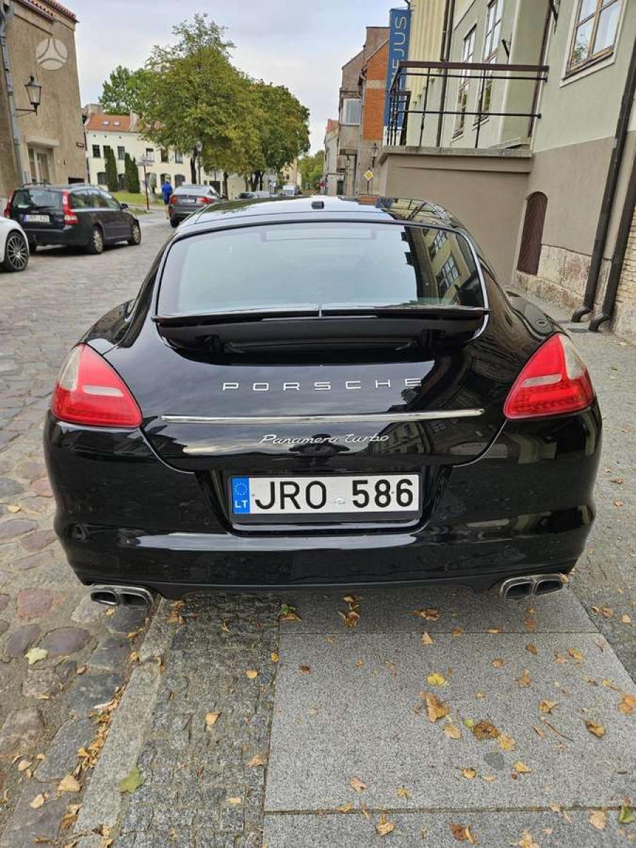 Melns Porsche Panamera 2012 Klaipėda, ar dzinēja tilpumu 4.81 L un nobraukumu 94 tūkst. km par 30400 €, foto 5 vietnē AUTOMOTO.COM.LV