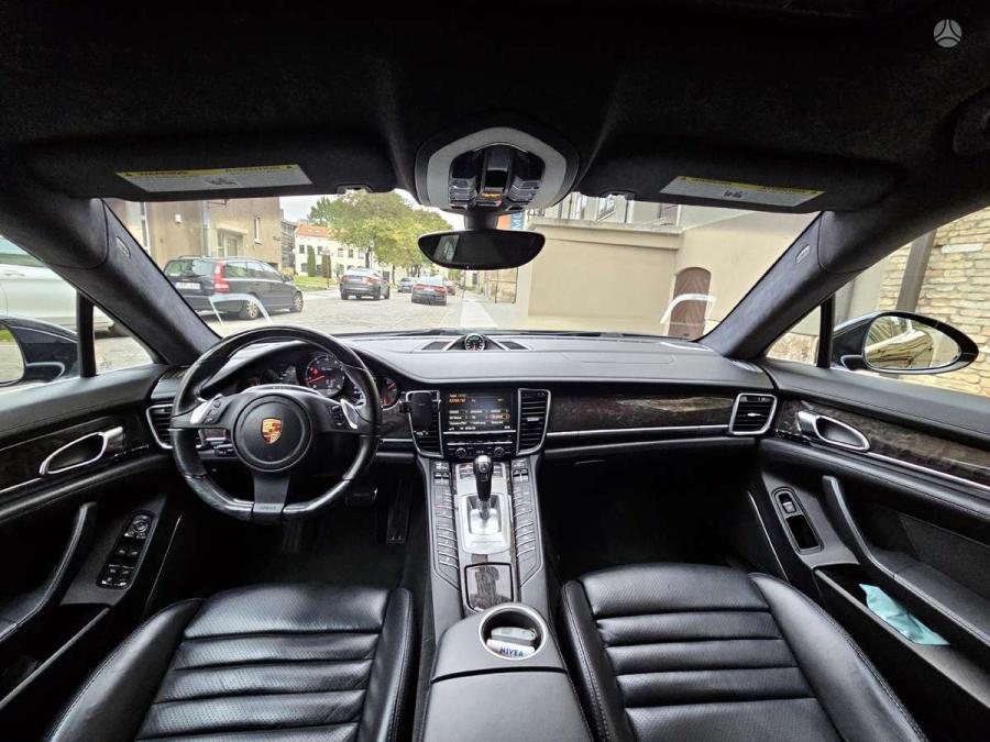 Melns Porsche Panamera 2012 Klaipėda, ar dzinēja tilpumu 4.81 L un nobraukumu 94 tūkst. km par 30400 €, foto 10 vietnē AUTOMOTO.COM.LV