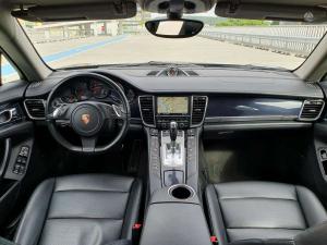 Melns Porsche Panamera 2012 Viļņa, ar dzinēja tilpumu 3.00 L un nobraukumu 267 tūkst. km par 21500 €, foto 16 vietnē AUTOMOTO.COM.LV