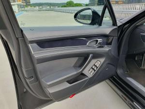 Melns Porsche Panamera 2012 Viļņa, ar dzinēja tilpumu 3.00 L un nobraukumu 267 tūkst. km par 21500 €, foto 23 vietnē AUTOMOTO.COM.LV