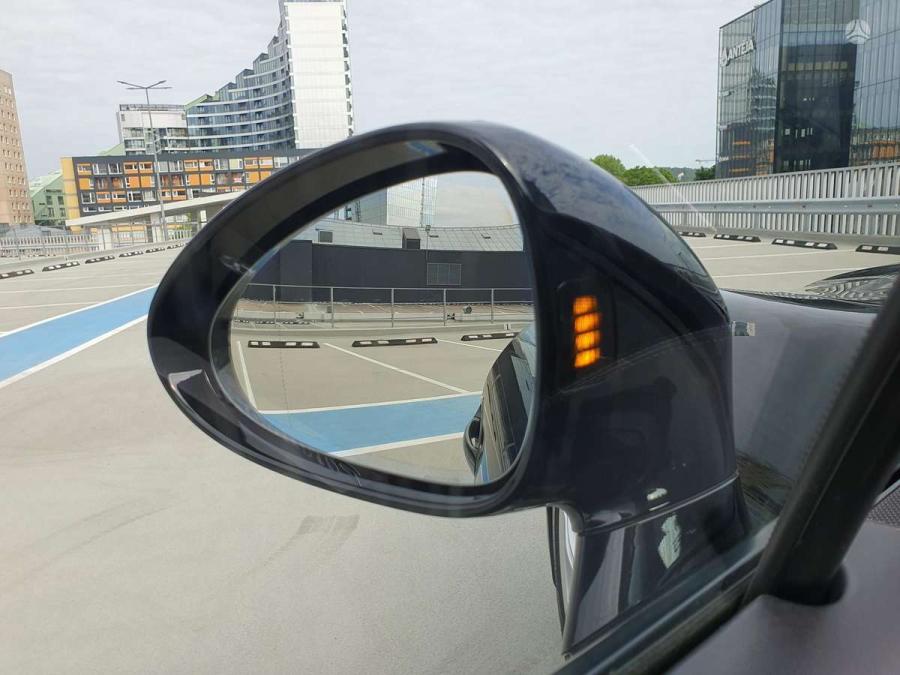 Melns Porsche Panamera 2012 Viļņa, ar dzinēja tilpumu 3.00 L un nobraukumu 267 tūkst. km par 21500 €, foto 25 vietnē AUTOMOTO.COM.LV
