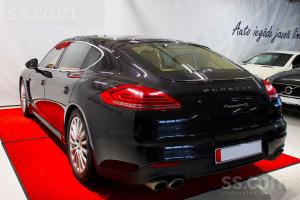 Melns Porsche Panamera 2013 Rīga, ar dzinēja tilpumu 3.00 L un nobraukumu 65 tūkst. km par 43800 €, foto 6 vietnē AUTOMOTO.COM.LV