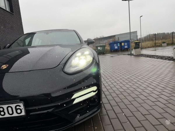 Black Porsche Panamera 2014 in Kaunas, with an engine capacity of 3.60 L and mileage of 204 thousand km for 16800 €, photo 2 on AUTOMOTO.COM.LV