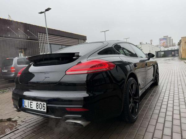 Black Porsche Panamera 2014 in Kaunas, with an engine capacity of 3.60 L and mileage of 204 thousand km for 16800 €, photo 7 on AUTOMOTO.COM.LV