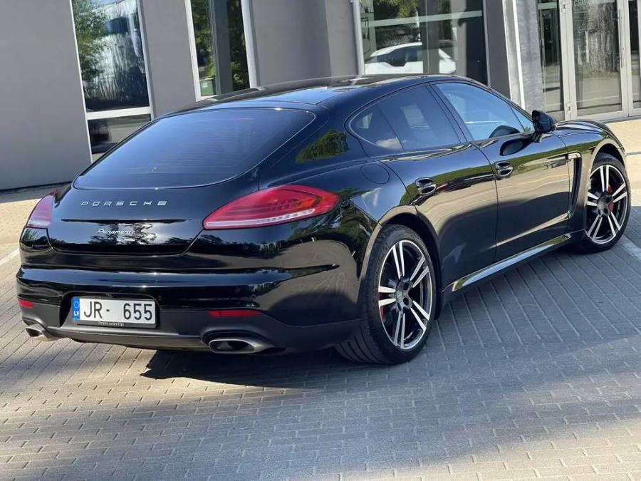 Melns Porsche Panamera 2014 Jūrmala, ar dzinēja tilpumu 3.00 L un nobraukumu 208 tūkst. km par 21450 €, foto 5 vietnē AUTOMOTO.COM.LV