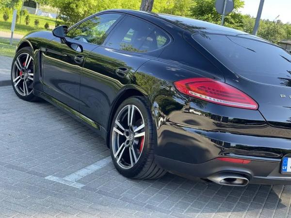 Black Porsche Panamera 2014 in Jurmala, with an engine capacity of 3.00 L and mileage of 208 thousand km for 21450 €, photo 6 on AUTOMOTO.COM.LV
