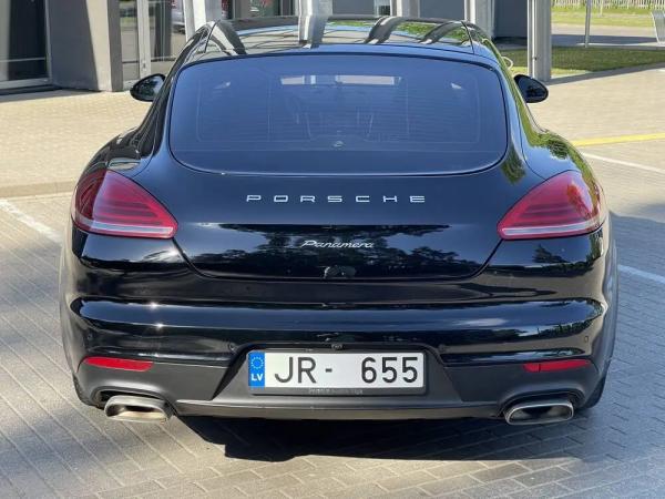 Black Porsche Panamera 2014 in Jurmala, with an engine capacity of 3.00 L and mileage of 208 thousand km for 21450 €, photo 10 on AUTOMOTO.COM.LV