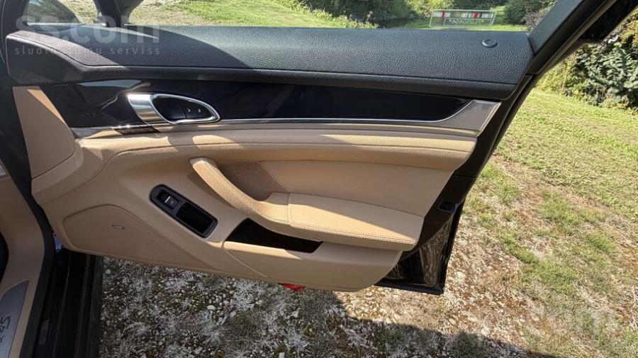 Melns Porsche Panamera 2015 Limbaži, ar dzinēja tilpumu 3.00 L un nobraukumu 188 tūkst. km par 23700 €, foto 13 vietnē AUTOMOTO.COM.LV