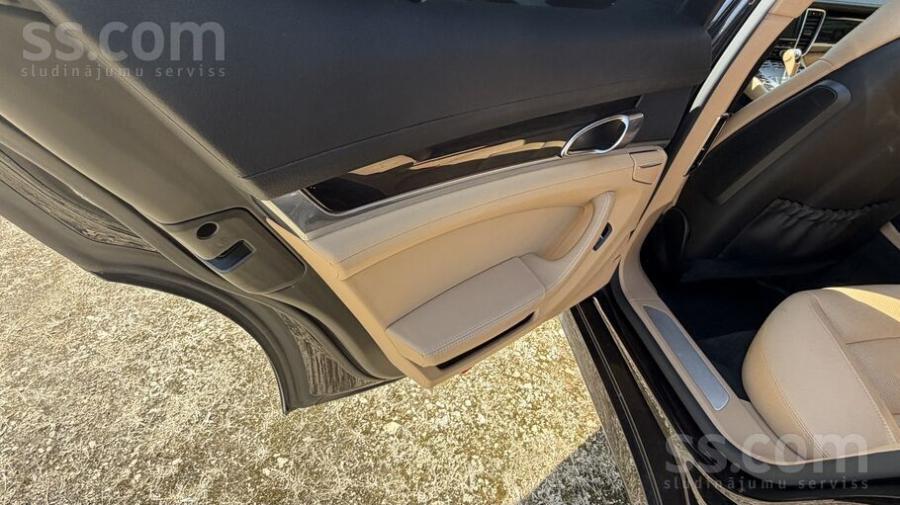 Melns Porsche Panamera 2015 Limbaži, ar dzinēja tilpumu 3.00 L un nobraukumu 188 tūkst. km par 23700 €, foto 14 vietnē AUTOMOTO.COM.LV