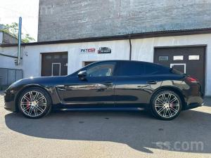 Melns Porsche Panamera 2015 Limbaži, ar dzinēja tilpumu 3.00 L un nobraukumu 188 tūkst. km par 23700 €, foto 21 vietnē AUTOMOTO.COM.LV