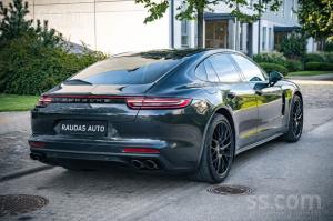 Melns Porsche Panamera 2016 Rīga, ar dzinēja tilpumu 4.00 L un nobraukumu 104 tūkst. km par 53990 €, foto 5 vietnē AUTOMOTO.COM.LV