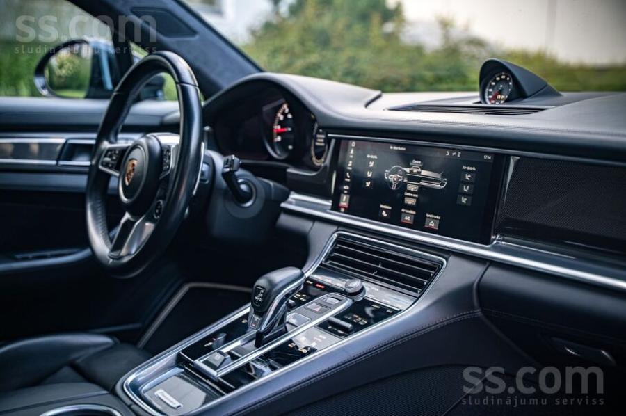 Melns Porsche Panamera 2016 Rīga, ar dzinēja tilpumu 4.00 L un nobraukumu 104 tūkst. km par 53990 €, foto 8 vietnē AUTOMOTO.COM.LV