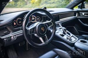 Melns Porsche Panamera 2016 Rīga, ar dzinēja tilpumu 4.00 L un nobraukumu 104 tūkst. km par 53990 €, foto 9 vietnē AUTOMOTO.COM.LV