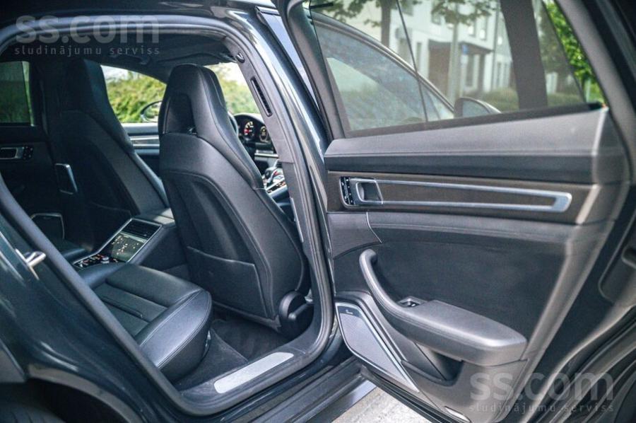 Melns Porsche Panamera 2016 Rīga, ar dzinēja tilpumu 4.00 L un nobraukumu 104 tūkst. km par 53990 €, foto 17 vietnē AUTOMOTO.COM.LV
