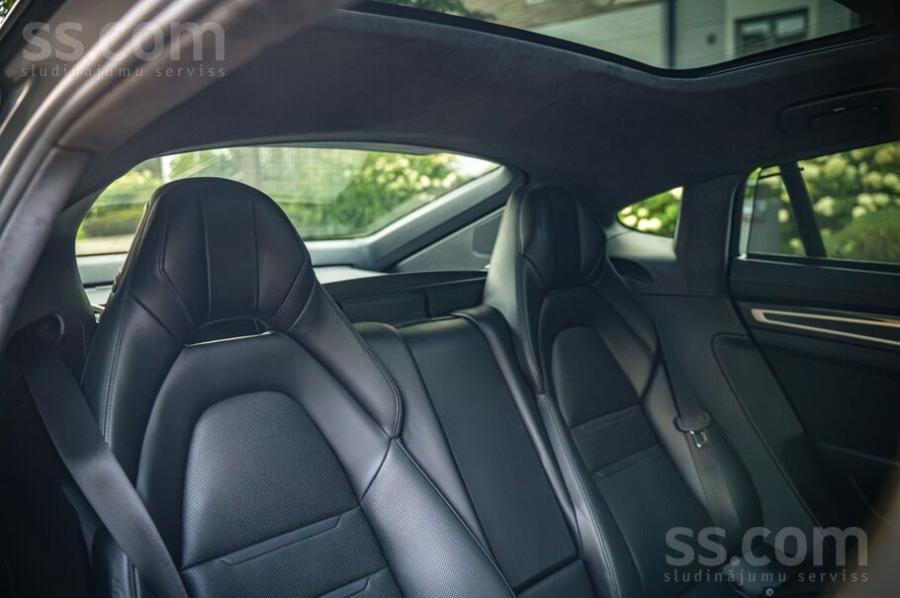 Melns Porsche Panamera 2016 Rīga, ar dzinēja tilpumu 4.00 L un nobraukumu 104 tūkst. km par 53990 €, foto 18 vietnē AUTOMOTO.COM.LV