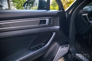 Melns Porsche Panamera 2016 Rīga, ar dzinēja tilpumu 4.00 L un nobraukumu 104 tūkst. km par 53990 €, foto 28 vietnē AUTOMOTO.COM.LV