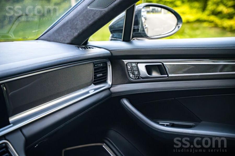 Melns Porsche Panamera 2016 Rīga, ar dzinēja tilpumu 4.00 L un nobraukumu 104 tūkst. km par 53990 €, foto 32 vietnē AUTOMOTO.COM.LV