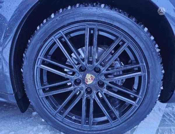 Melns Porsche Panamera 2017 Viļņa, ar dzinēja tilpumu 3.00 L un nobraukumu 127 tūkst. km par 39900 €, foto 5 vietnē AUTOMOTO.COM.LV