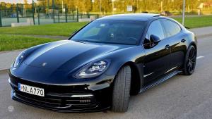 Black Porsche Panamera 2017 in Siauliai, with an engine capacity of 4.00 L and mileage of 225 thousand km for 49600 €, photo 6 on AUTOMOTO.COM.LV