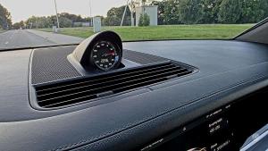 Black Porsche Panamera 2017 in Siauliai, with an engine capacity of 4.00 L and mileage of 225 thousand km for 49600 €, photo 56 on AUTOMOTO.COM.LV