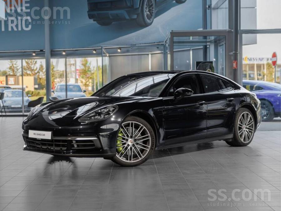 Melns Porsche Panamera 2018 Rīga, ar dzinēja tilpumu 3.00 L un nobraukumu 190 tūkst. km par 39900 €, foto 1 vietnē AUTOMOTO.COM.LV