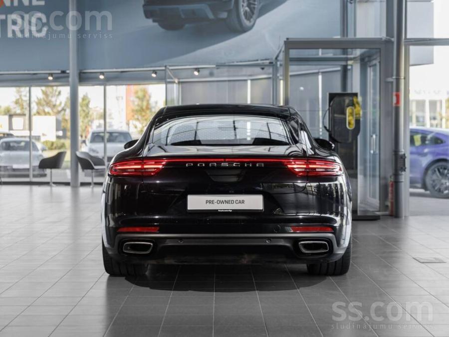Melns Porsche Panamera 2018 Rīga, ar dzinēja tilpumu 3.00 L un nobraukumu 190 tūkst. km par 39900 €, foto 7 vietnē AUTOMOTO.COM.LV