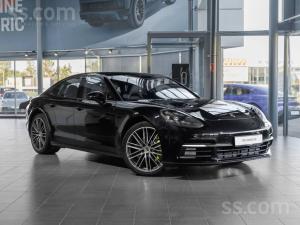 Melns Porsche Panamera 2018 Rīga, ar dzinēja tilpumu 3.00 L un nobraukumu 190 tūkst. km par 39900 €, foto 10 vietnē AUTOMOTO.COM.LV