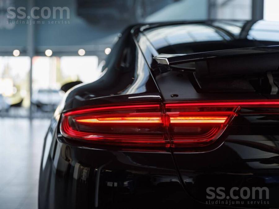 Melns Porsche Panamera 2018 Rīga, ar dzinēja tilpumu 3.00 L un nobraukumu 190 tūkst. km par 39900 €, foto 13 vietnē AUTOMOTO.COM.LV