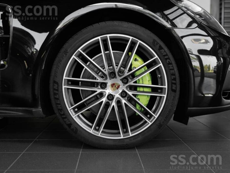 Melns Porsche Panamera 2018 Rīga, ar dzinēja tilpumu 3.00 L un nobraukumu 190 tūkst. km par 39900 €, foto 16 vietnē AUTOMOTO.COM.LV