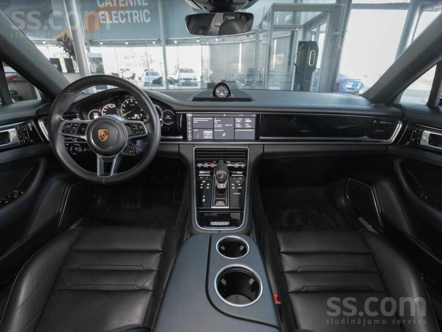 Melns Porsche Panamera 2018 Rīga, ar dzinēja tilpumu 3.00 L un nobraukumu 190 tūkst. km par 39900 €, foto 21 vietnē AUTOMOTO.COM.LV