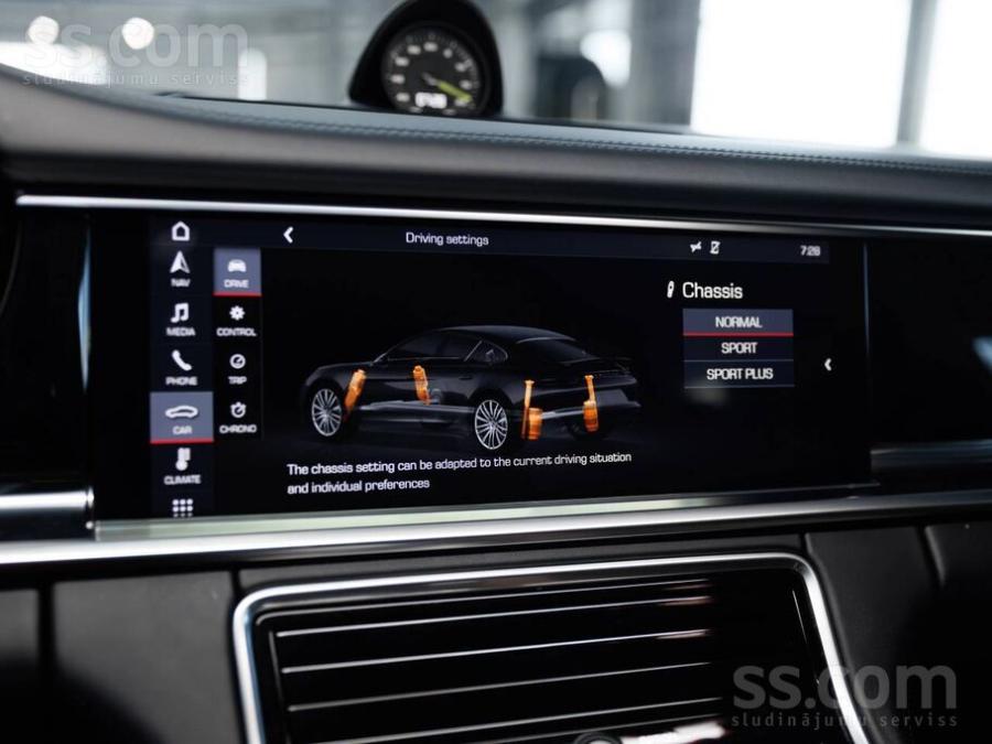 Melns Porsche Panamera 2018 Rīga, ar dzinēja tilpumu 3.00 L un nobraukumu 190 tūkst. km par 39900 €, foto 28 vietnē AUTOMOTO.COM.LV