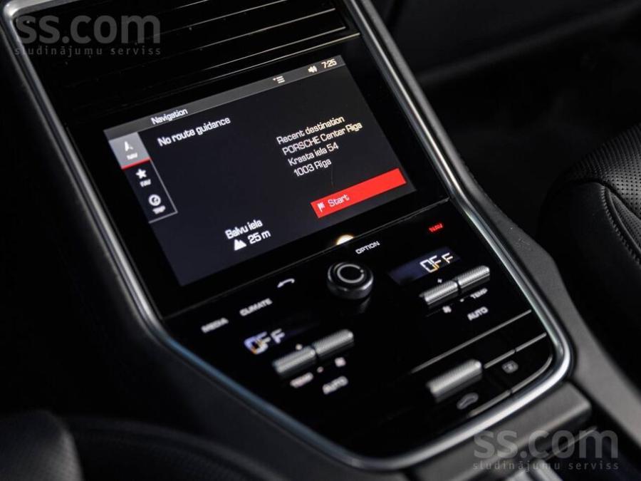 Melns Porsche Panamera 2018 Rīga, ar dzinēja tilpumu 3.00 L un nobraukumu 190 tūkst. km par 39900 €, foto 32 vietnē AUTOMOTO.COM.LV
