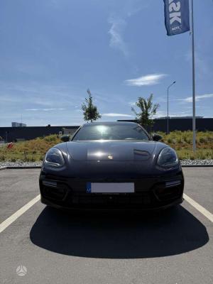 Black Porsche Panamera 2018 in Vilnius, with an engine capacity of 2.89 L and mileage of 101 thousand km for 58999 €, photo 4 on AUTOMOTO.COM.LV