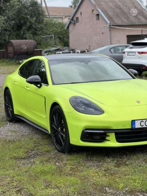 Black Porsche Panamera 2018 in Klaipeda, with an engine capacity of 2.89 L and mileage of 97 thousand km for 59000 €, photo 3 on AUTOMOTO.COM.LV