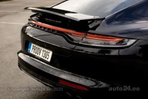 Black Porsche Panamera 2021 in Tallinn, with an engine capacity of 0.00 L and mileage of 50 thousand km for 81500 €, photo 6 on AUTOMOTO.COM.LV