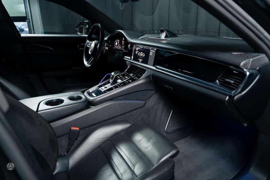 Melns Porsche Panamera 2021 Viļņa, ar dzinēja tilpumu 2.89 L un nobraukumu 69 tūkst. km par 51500 €, foto 26 vietnē AUTOMOTO.COM.LV